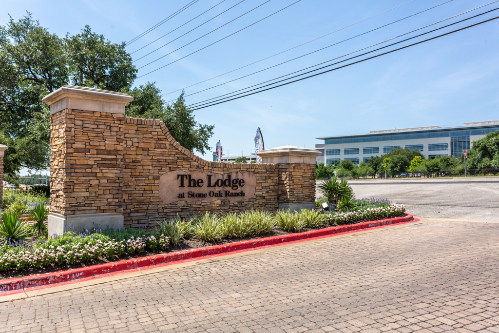 Willow Bridge - Properties - Stone Oak @ Parmer